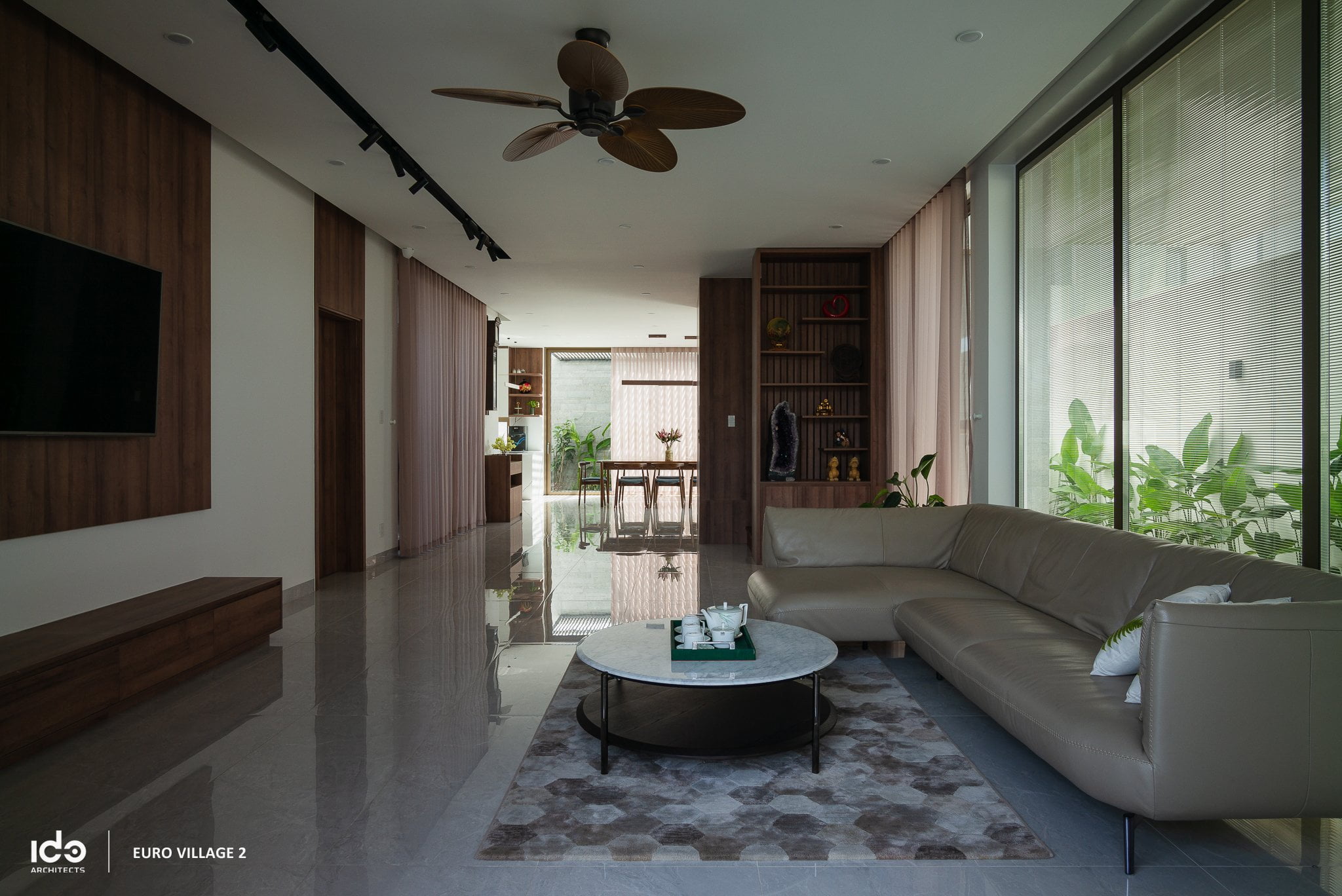 Cửa đi lùa 3 ray độc lập thiết kế đơn giản và tiết kiệm - ATARASHI